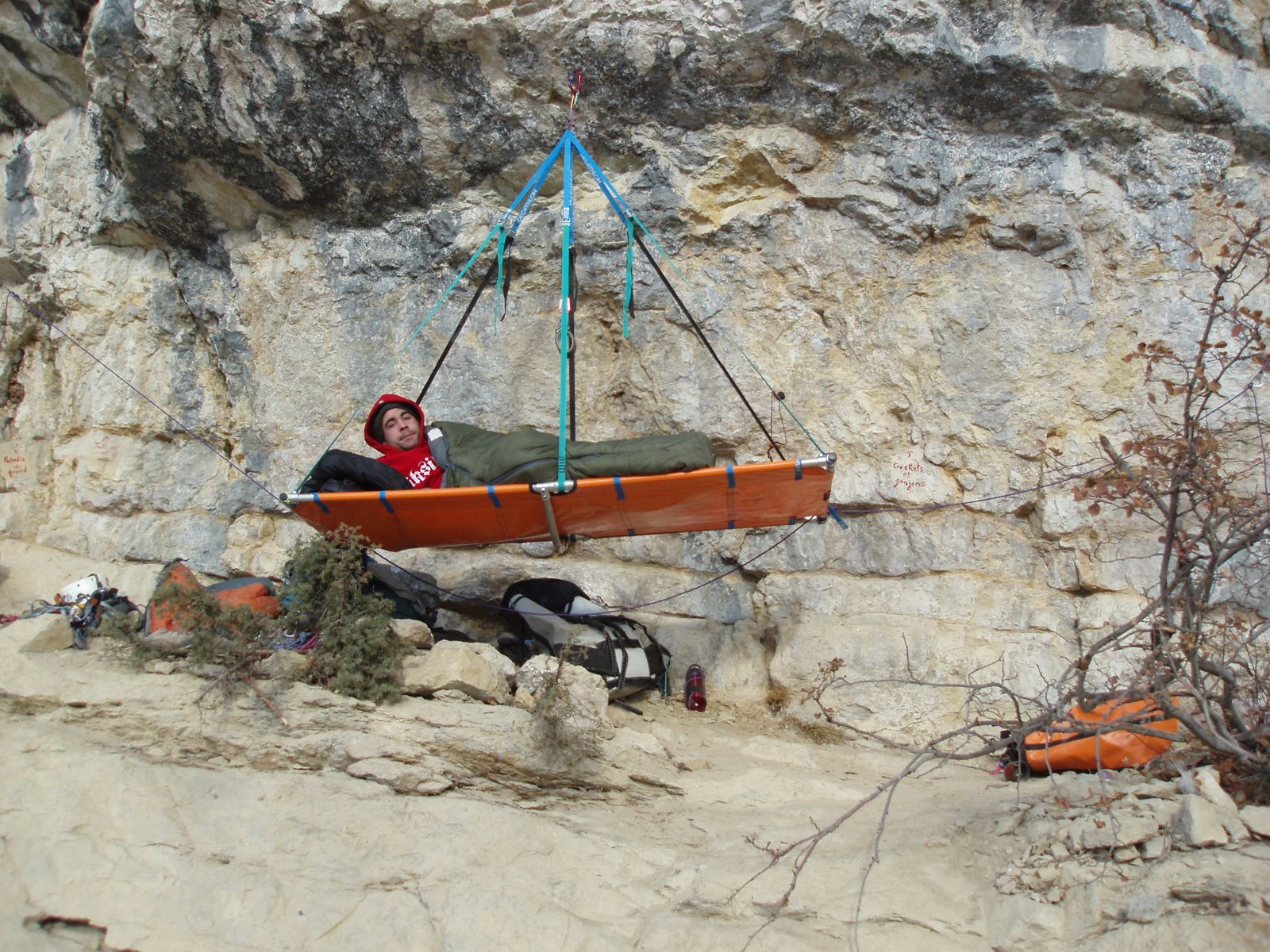 le petit grimpeur: Portaledge : Home-made of course!