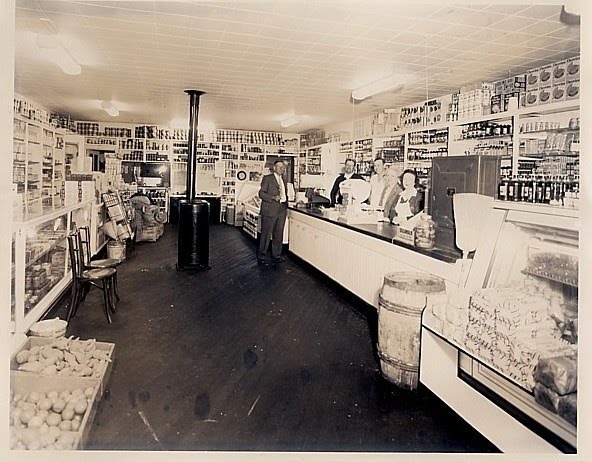 Food and “The Economics of Storekeeping” in 1940