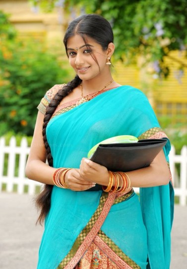 Telugu People in Mumbai: Telugu Girl in Traditional Half Saree