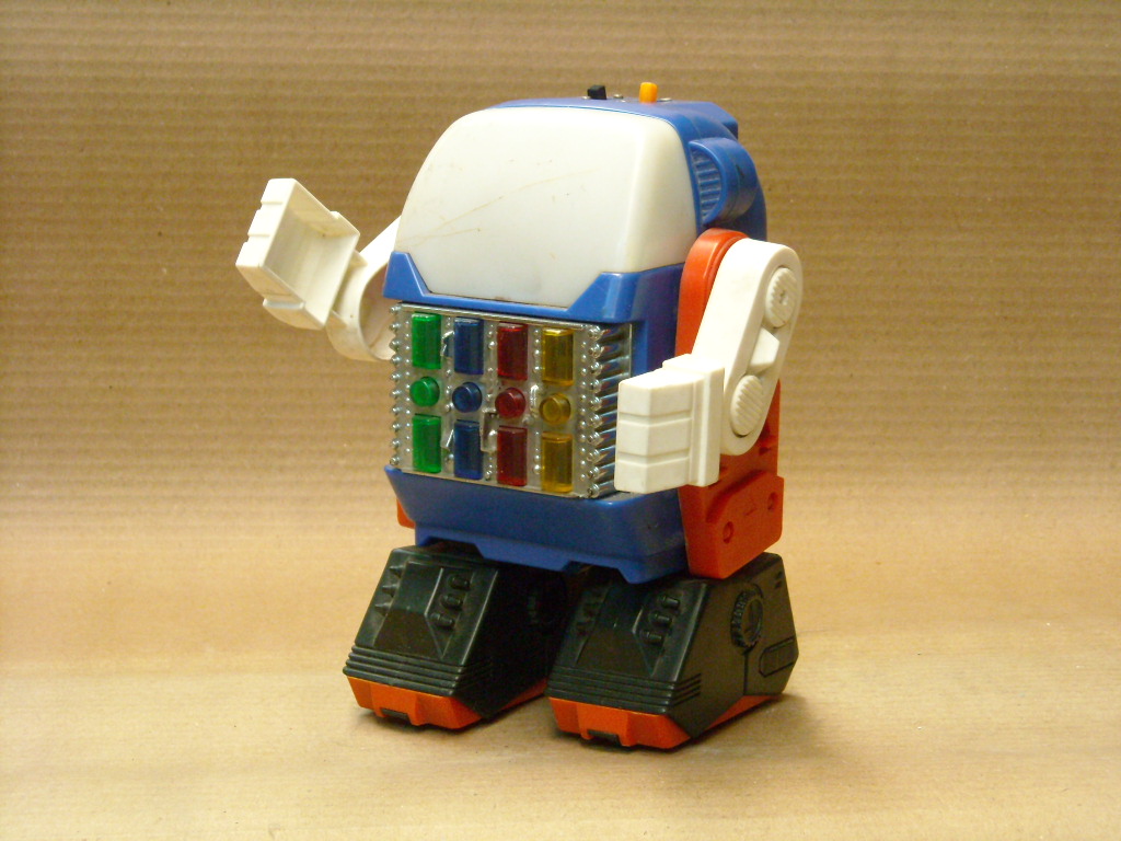 Museo del Juguete | Medellín - Colombia: ROBOTS - NAVES ESPACIALES ...