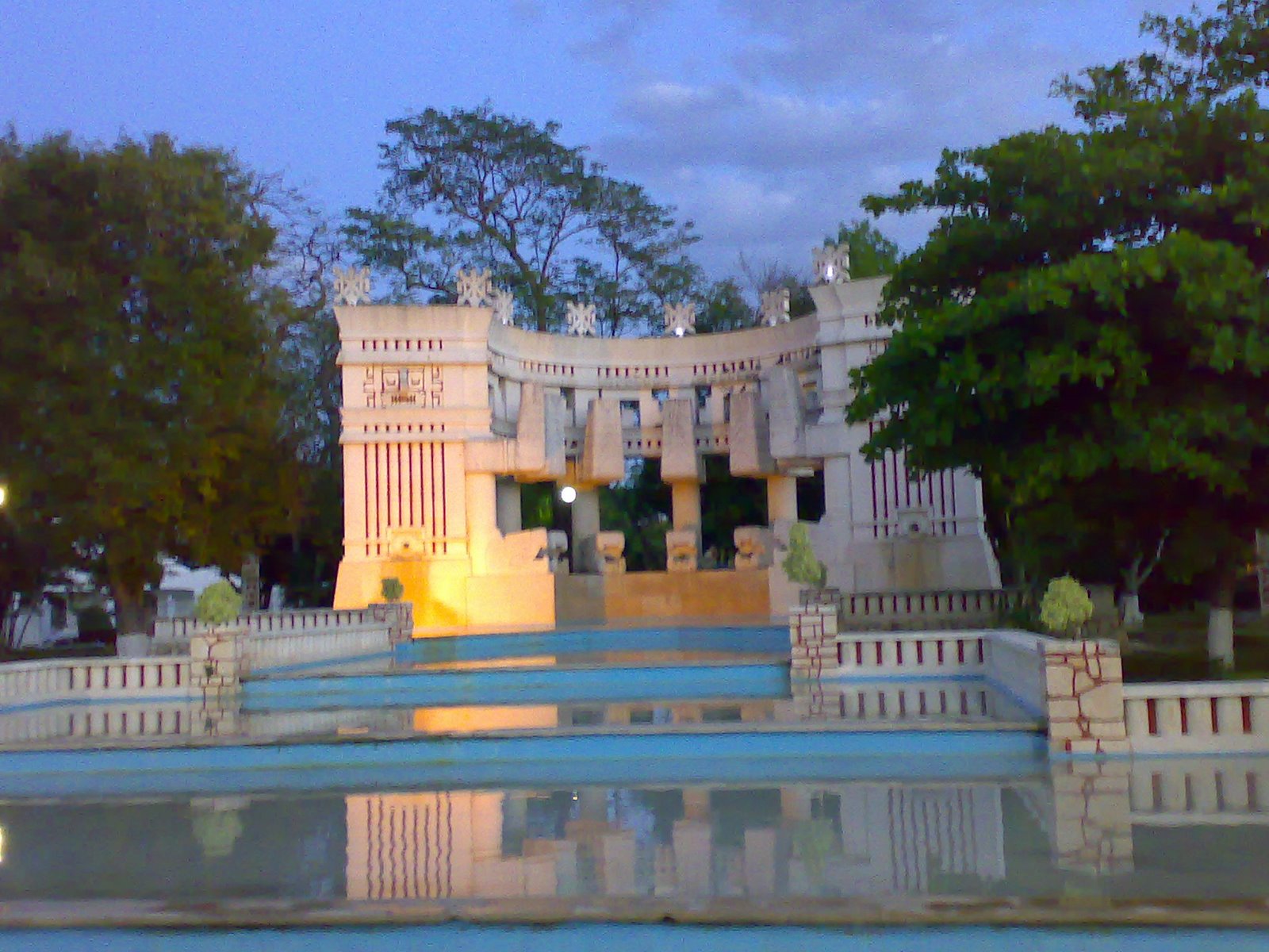 Maya cool tours: PARQUE DE LAS AMERICAS