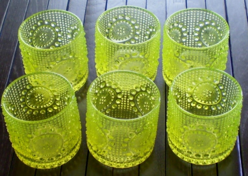 Asumisen-Kauneuden-Musiikin- ?????-Ritari: Grapponia lasit, keltaiset ja kirkkaat