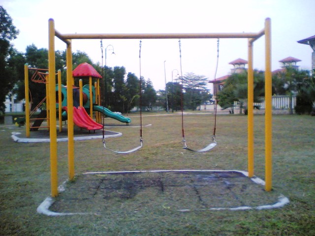 [Gambar] Risiko apabila bermain buaian - BERITA HARIAN ONLINE