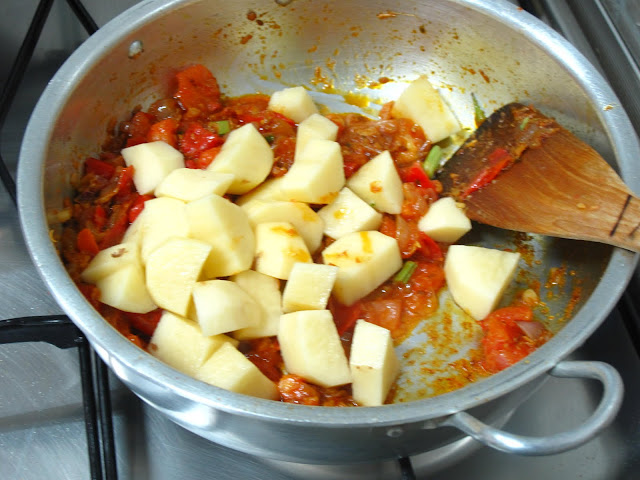 Gavarfali Ki Subji - Cluster Beans cooked in spices and tomato gravy ...