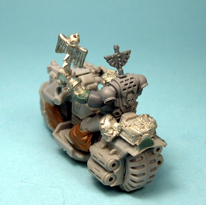 PsychosisPC's The Madhouse Workshop: 40k Chaplain Biker Conversion