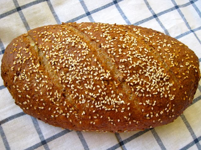 Brot & Bread: SAATKORN - MANY SEED BREAD WITH YEAST