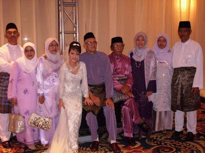 Gambar Perkahwinan Nor Azlina Redzuan, Pengacara Tv3 dan Datuk Yusof ...