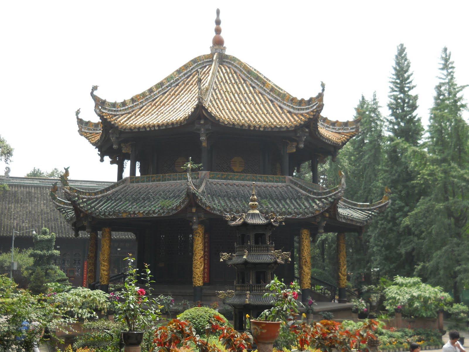 Along the Qi Road: Qingyang Famous Daoist Temple