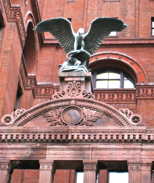 Kansas City Daily Photo: New York Life Building