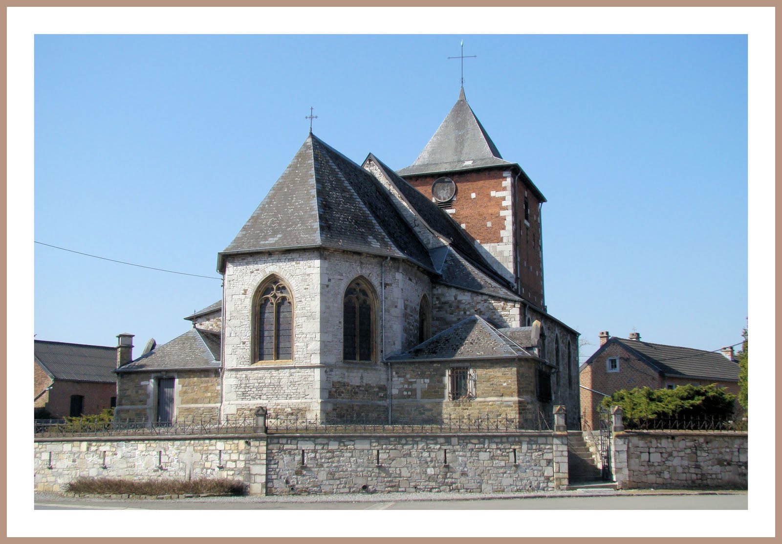 De village en village.: LIMONT : L'église paroissiale Saint-Martin.