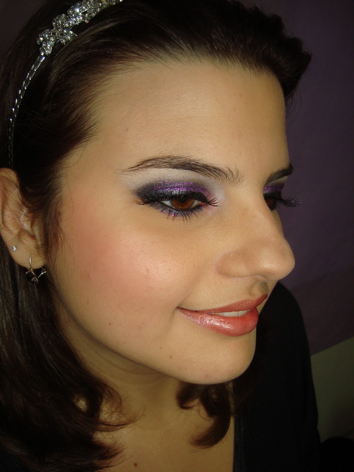 Ana Paula ••Makeup••®: Make up Preto e Roxo com Glitter