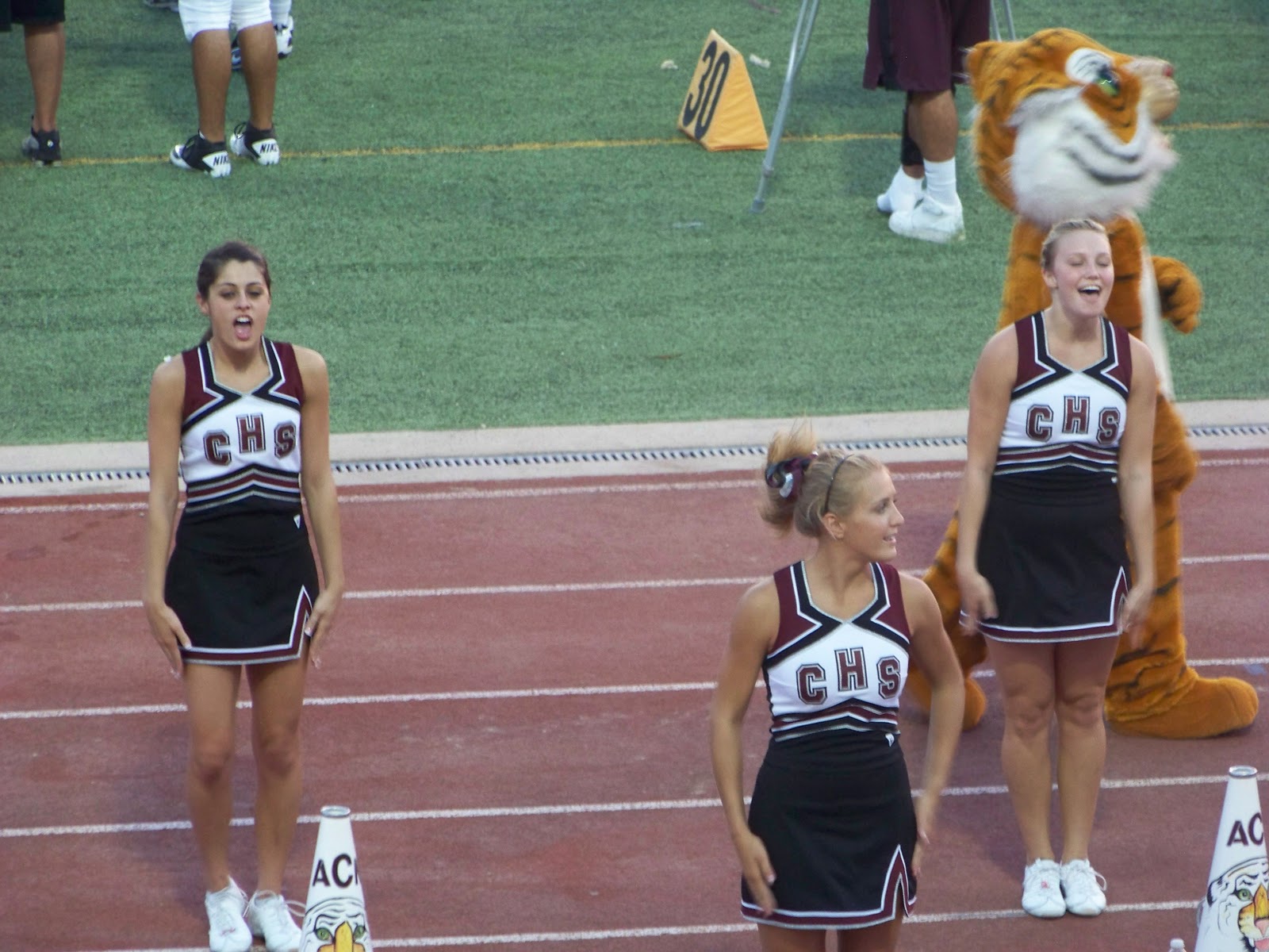 CHS Tiger Cheerleaders: Varsity has Tiger Pride!