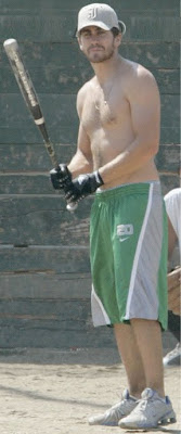 my new plaid pants: I Am Link