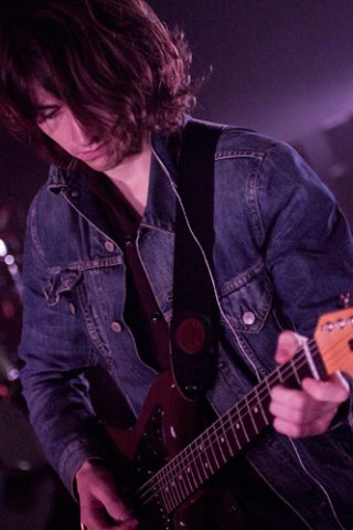 After Musiic: Alex Turner se lanza en solitario.