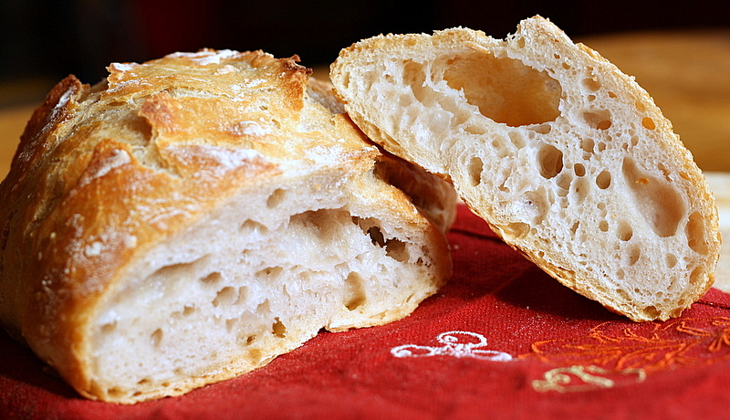 Basic Boule - Sprinkled with Flour