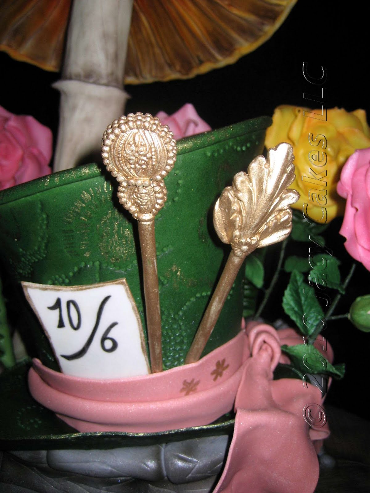 News from Jacy Cakes: Alice in Wonderland Inspired Cake!
