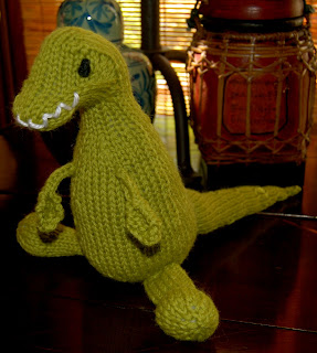 knitting 101: Another Pidge and a T.Rex!