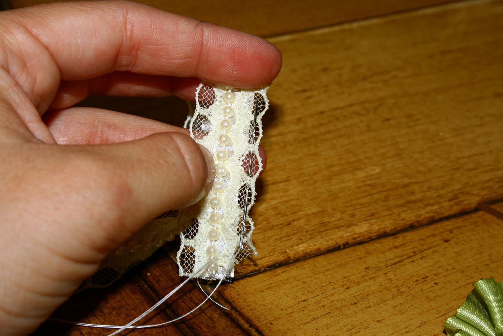 The Pretty Poppy: Pretty Pleated Flower tutorial