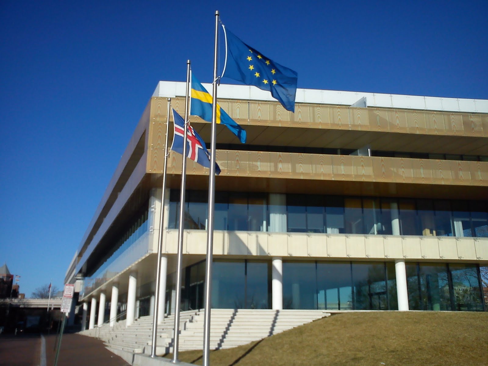 Stellas Mobile Blog: Svenska ambassaden i Washington