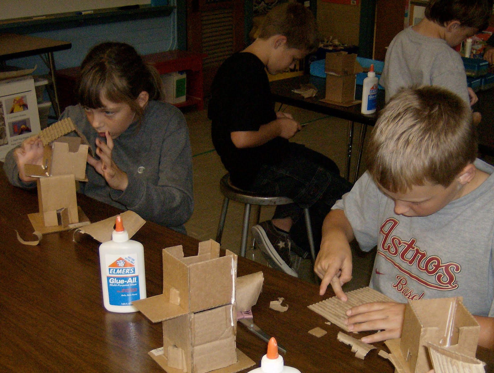 Zilker Elementary Art Class: Fourth Grade House Sculptures