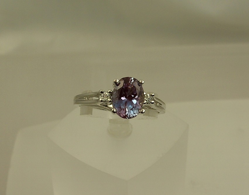 Wedding Dresses 44: Alexandrite stone