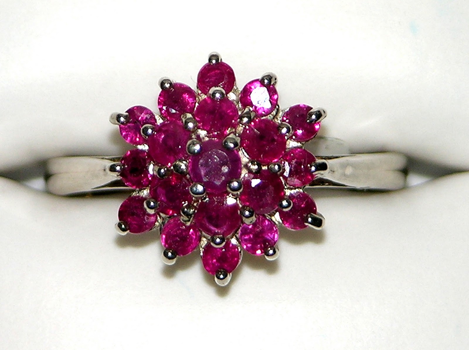 Diamond Jewelery Engagement Wedding Rings Earrings Fashion Designs Gem ...