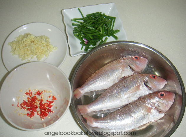 Cook.Bake.Love: Fried Fish with Fermented Bean Paste 豆酱鱼
