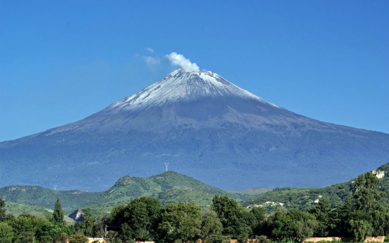 Pix Grove Top 10 Most Dangerous Volcanoes In The World Pix Grove Top 10 Most Dangerous Volcanoes In The World