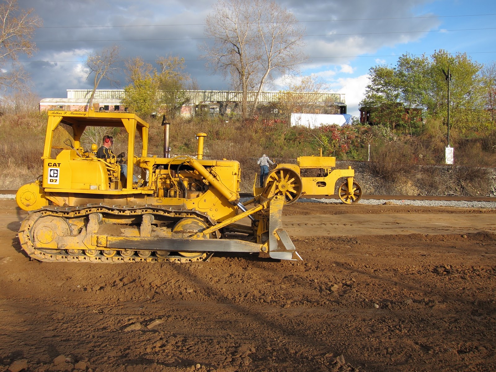 Hittin' the dirt again! - Rochester & Genesee Valley Railroad Museum