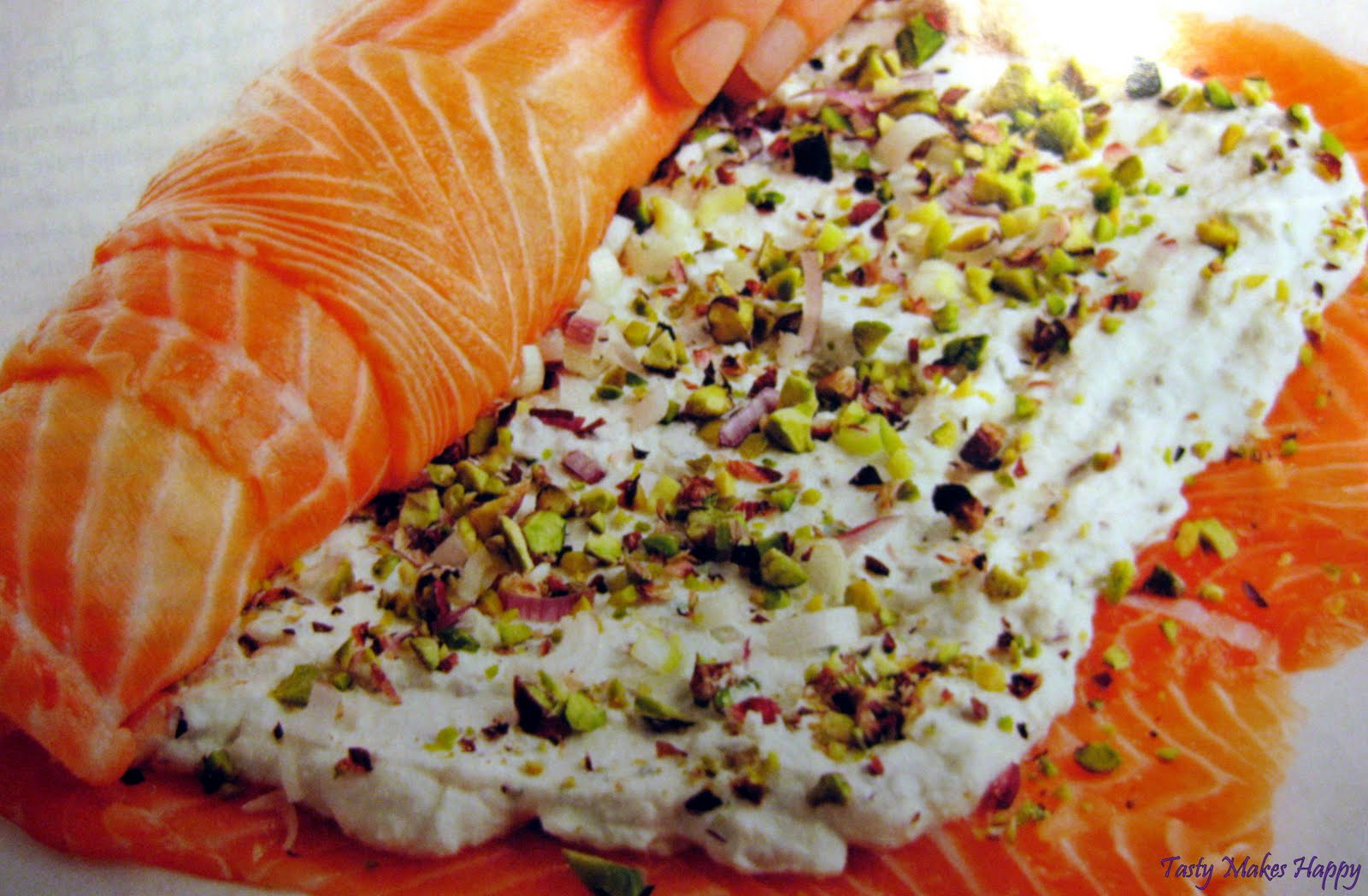 Tasty Makes Happy: Smoked Salmon Roll