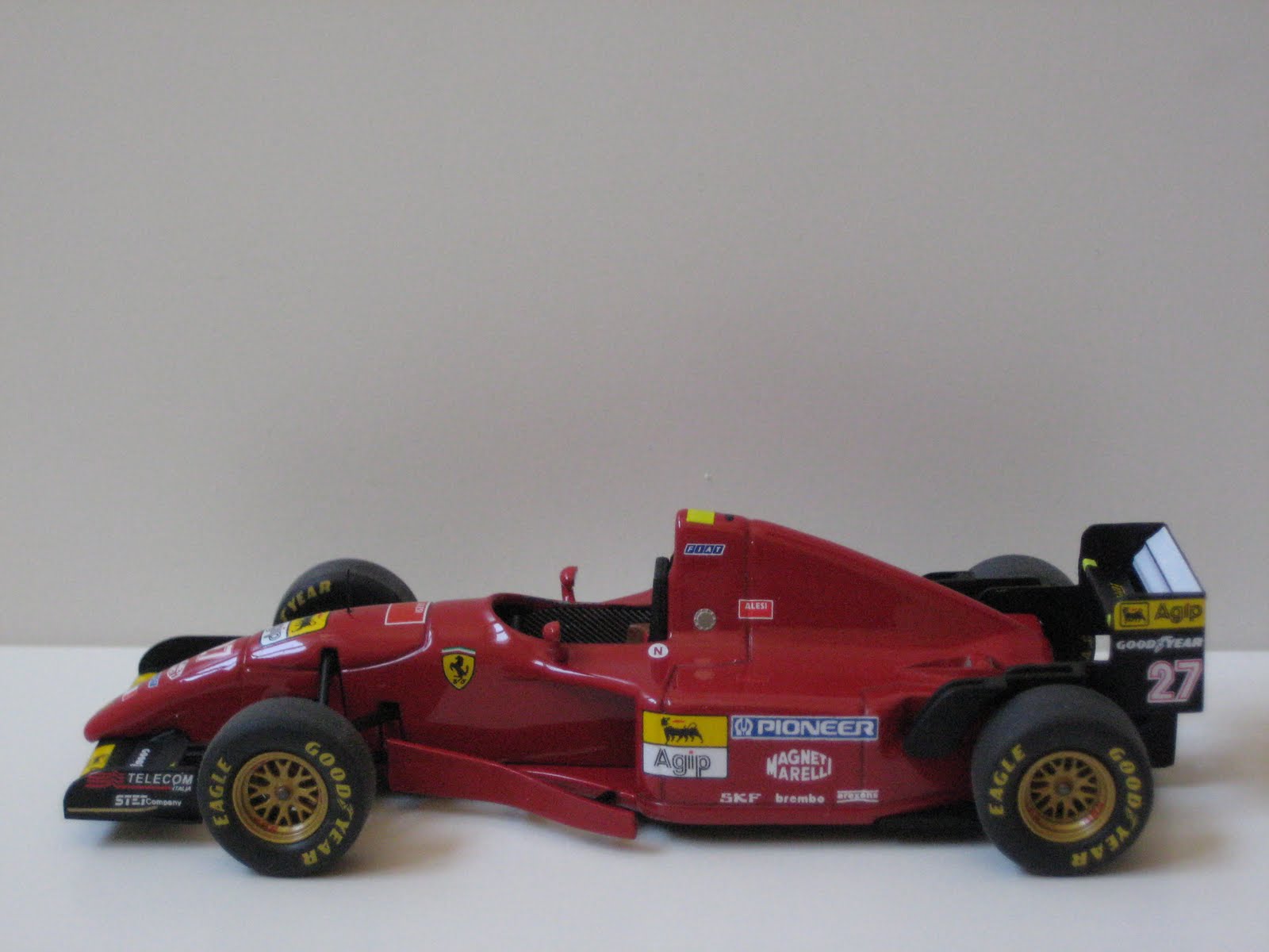 cochesaescala: FERRARI 412T #27 1995 JEAN ALESI