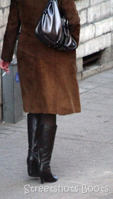 Streetshots of Boots