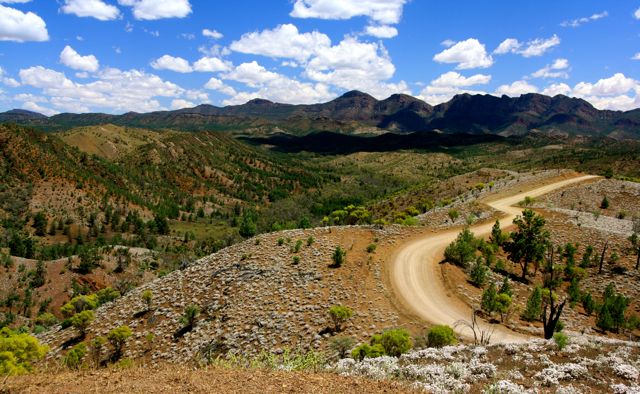 ADVENTURE BEFORE DEMENTIA: RAZORBACK LOOKOUT FLINDERS RANGES