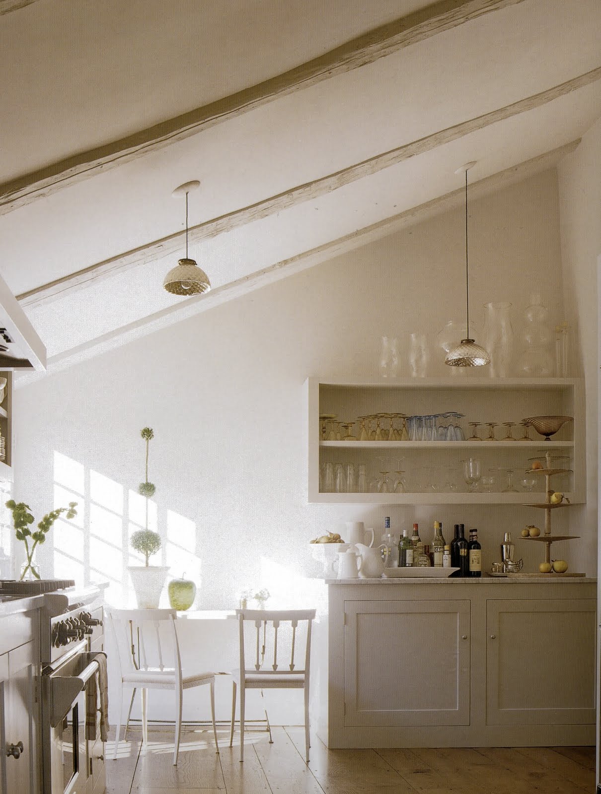 AESTHETICALLY THINKING: BAR'S OPEN