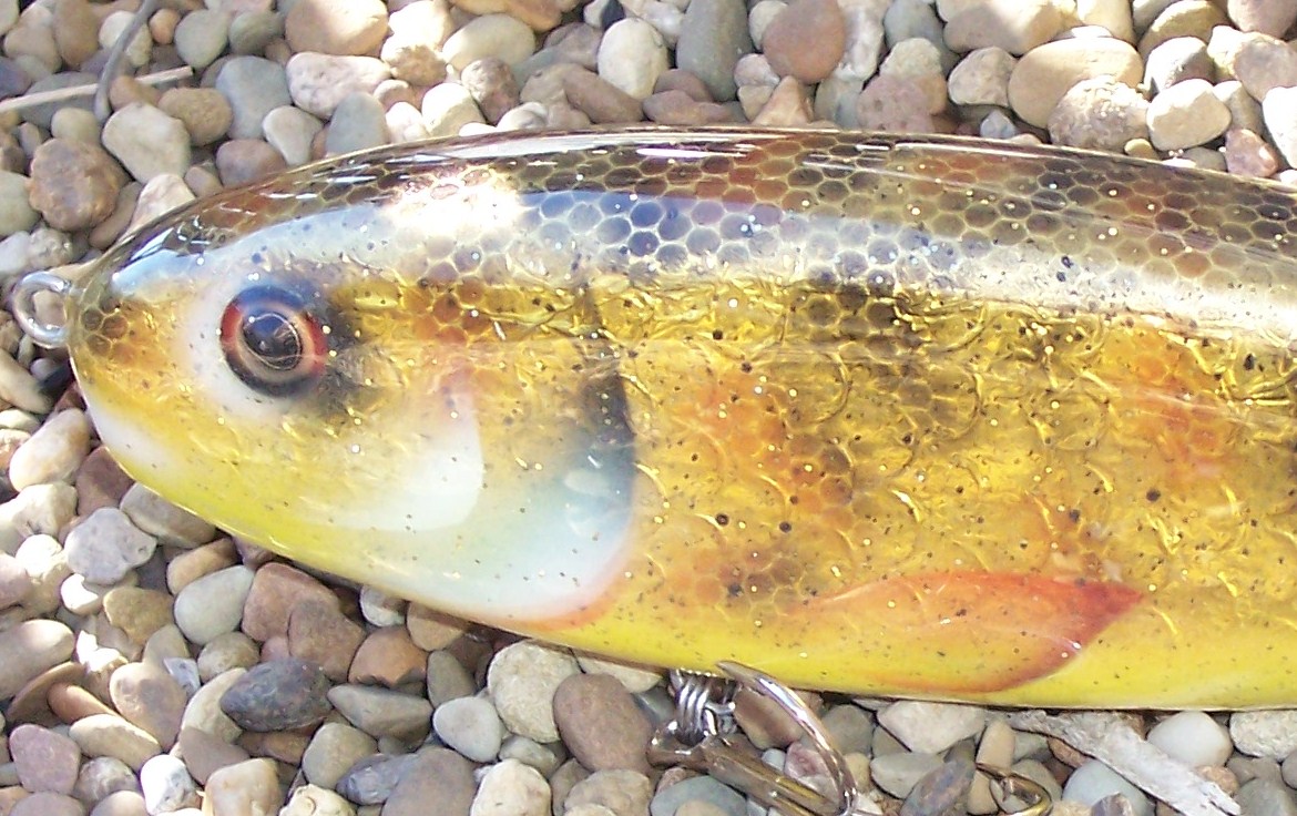JP Myers Custom Luremaking: 2 Gold Foil Sucker Baits