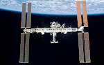 Nasa International Space Station: Bright objects float away from space ...