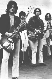 La Decada Prodigiosa (Los 60 y 70): The Outsiders