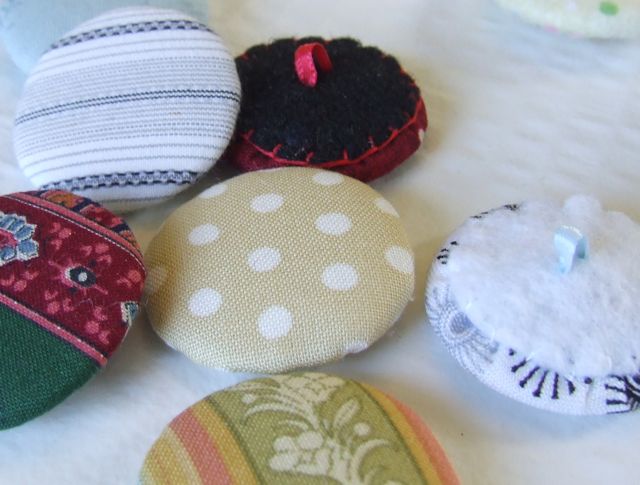 michele made me: Tutorial: Handmade Covered Buttons