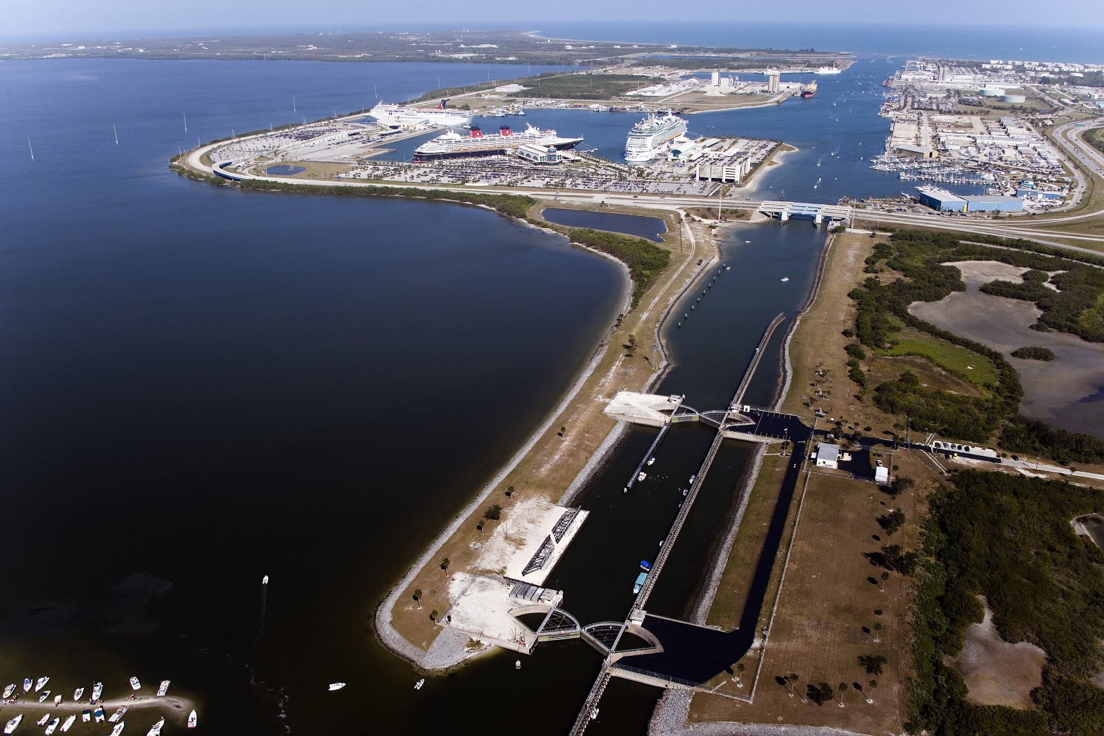 Brevard County Marine News: Canaveral Lock Closure Starts in December