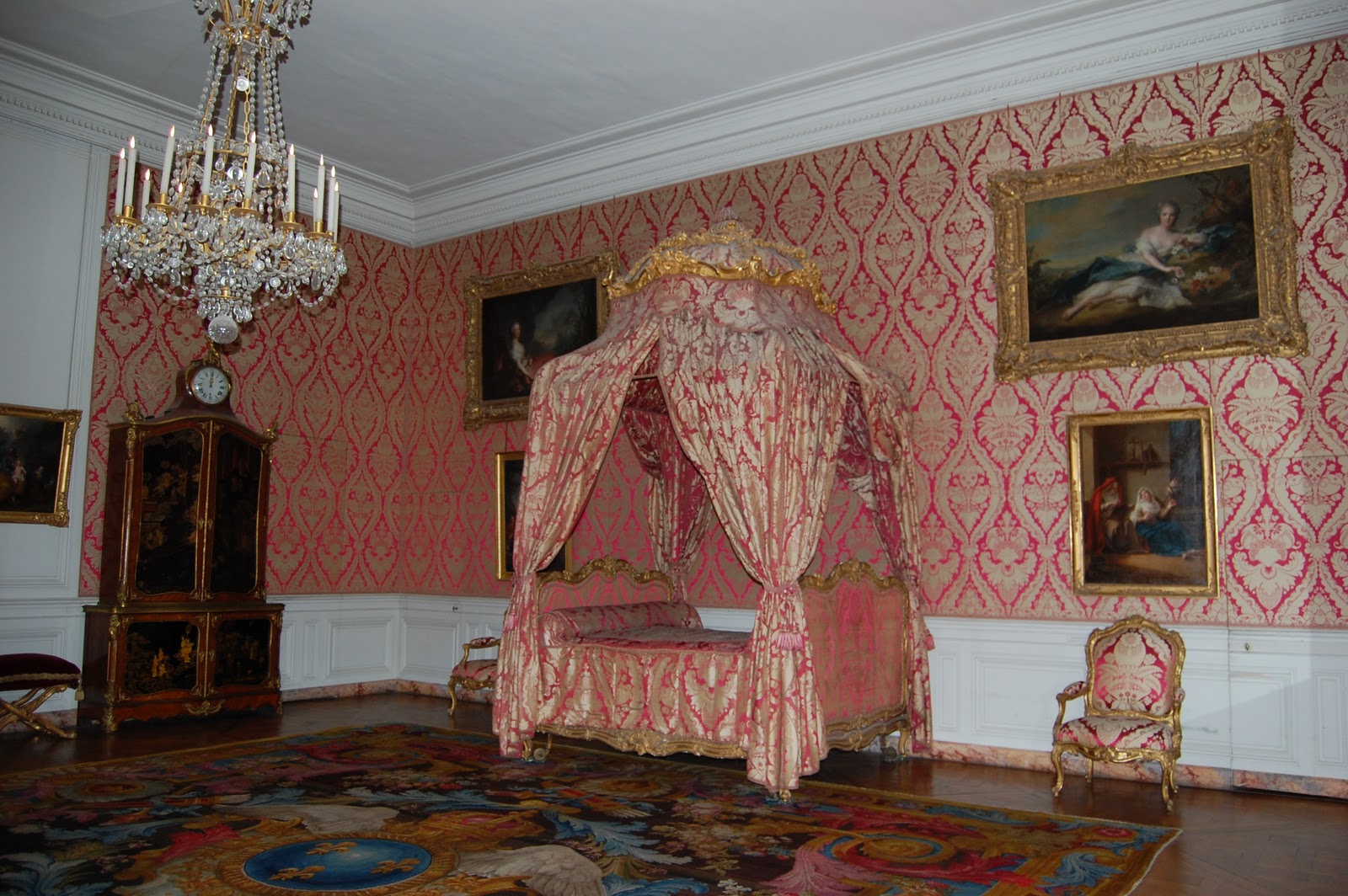 Bar Chic: Chic Sleeps: Lit a la Polonaise