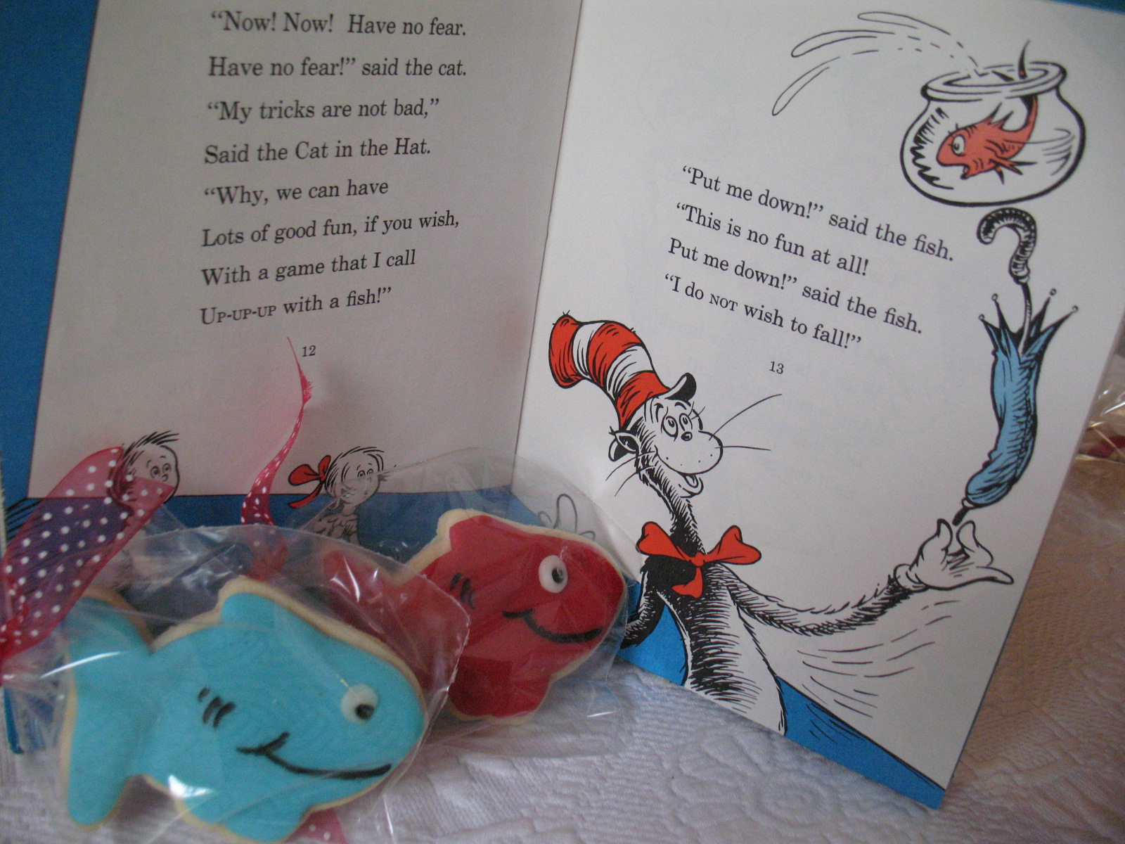 XOXO Cookies: One Fish, Two Fish.