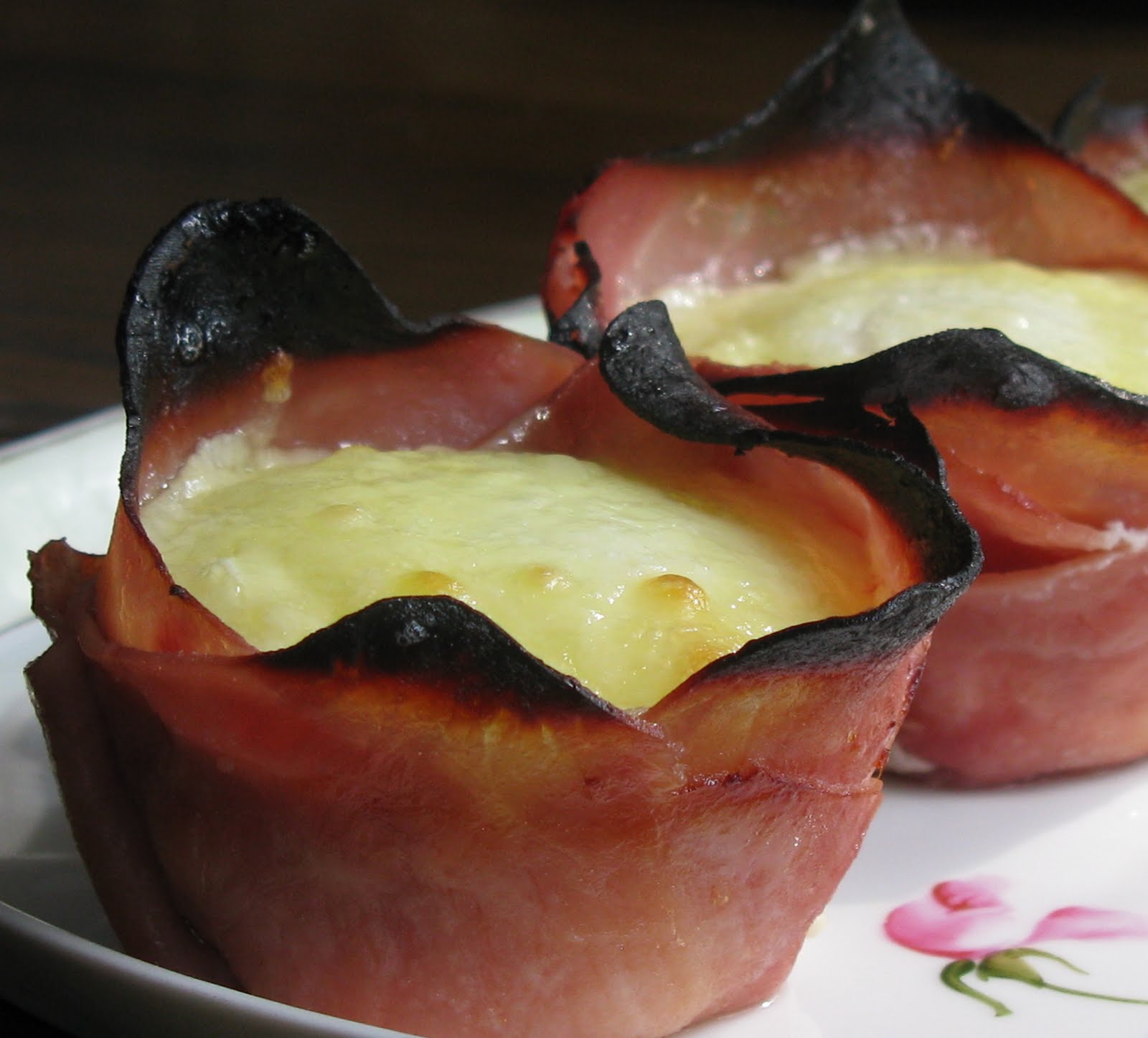 Food for A Hungry Soul: Baked Ham Cups with Eggs and Cheese