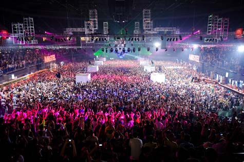 (FOTO+JUTJUB) Pena party - Belgrade Foam Fest 2010!