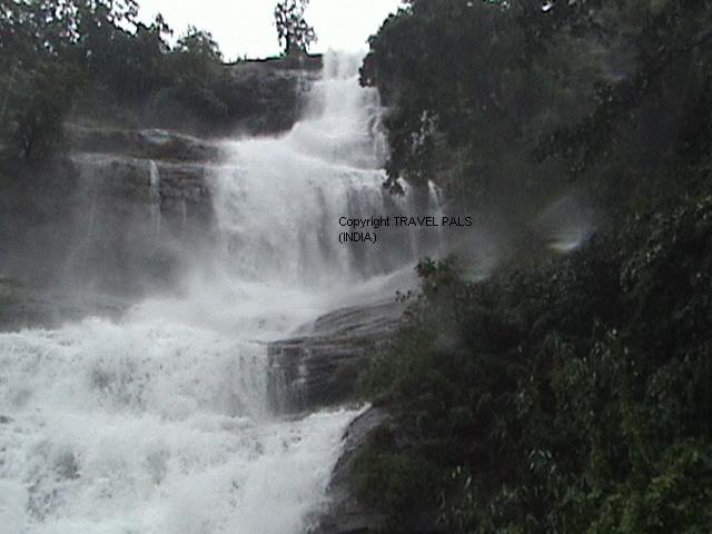 TOUR: SURULI FALLS