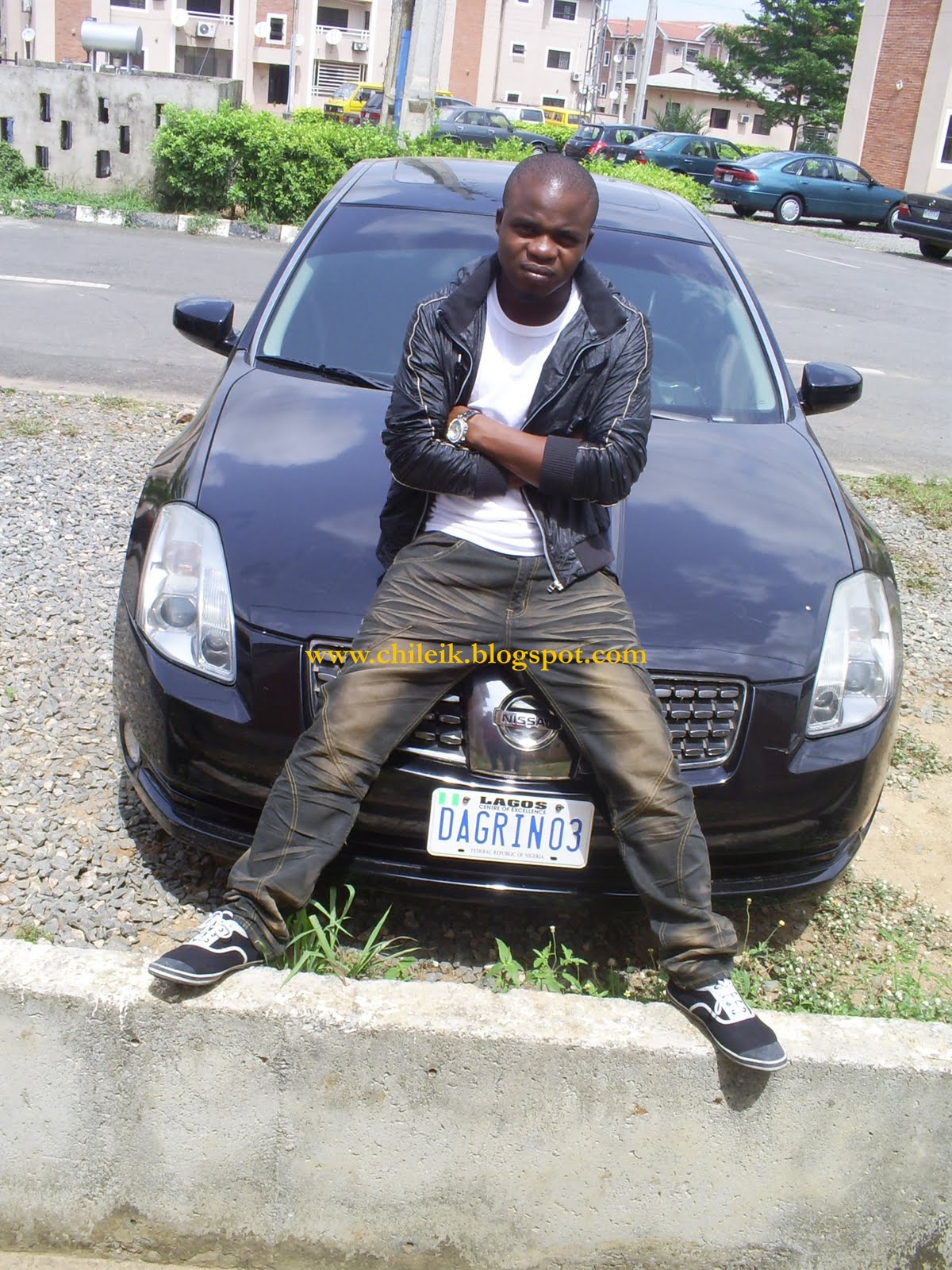 Chilee's Reviews: DAGRIN SURVIVES GHASTLY CAR ACCIDENT