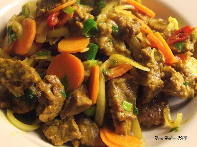 masak-masak: daging goreng kunyit