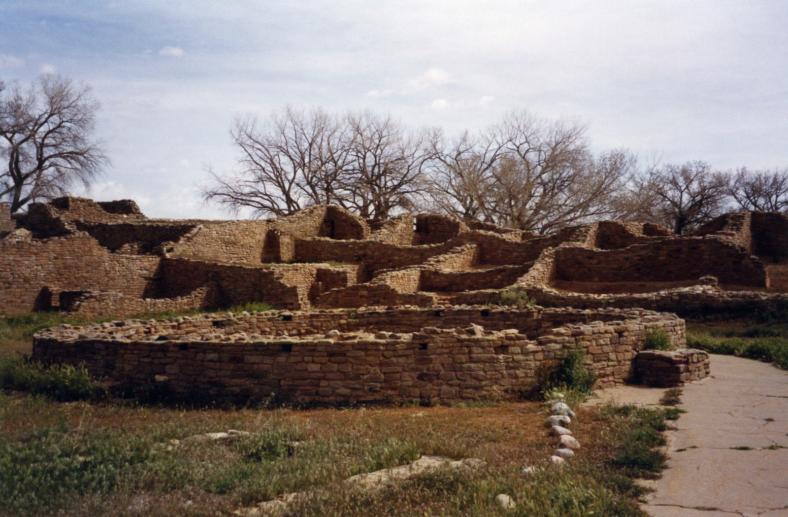 The Adventure Archives of Eric and Noelle: Aztec Ruins National Monument