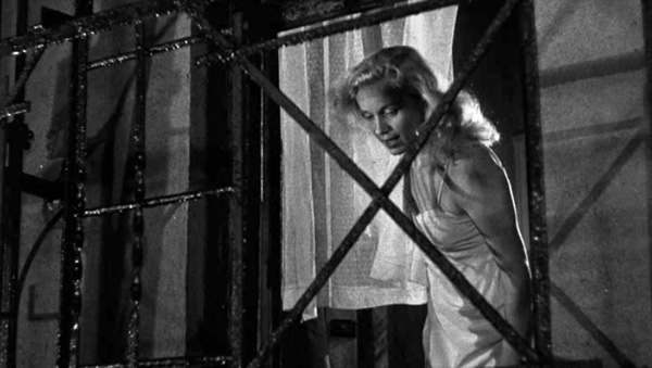 Starlet Showcase: Edie