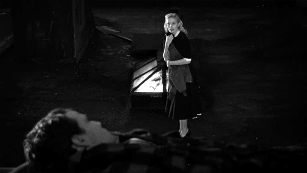 Starlet Showcase: Edie