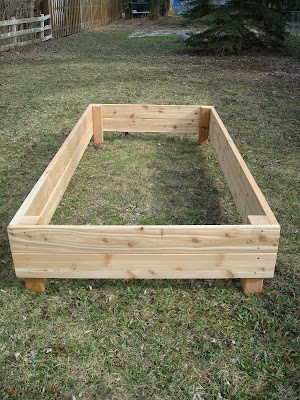 tangente: The making of the garden boxes